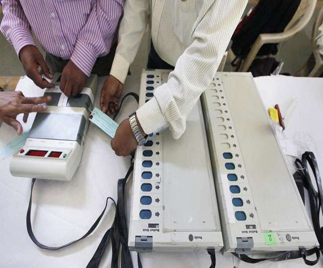 मतगणना से पहले ही EVM पर रार, चुनाव आयोग पहुंची कांग्रेस - Congress ...