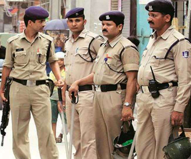 Jharkhand Police: छुट्टी के दिन काम करनेवाले 56 पुलिसवालों को इनाम ...