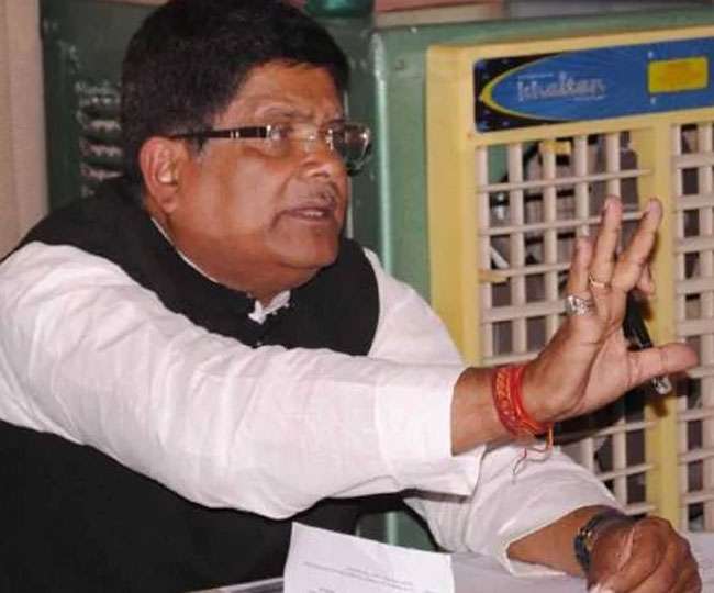 बंगाल में मंत्री सुरेश शर्मा पर गैरजमानती धाराओं में एफआइआर दर्ज, दी ये ...