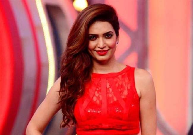 कॉरियोग्राफर रंजीत ने करिश्मा तन्ना के साथ की बदसलूकी?