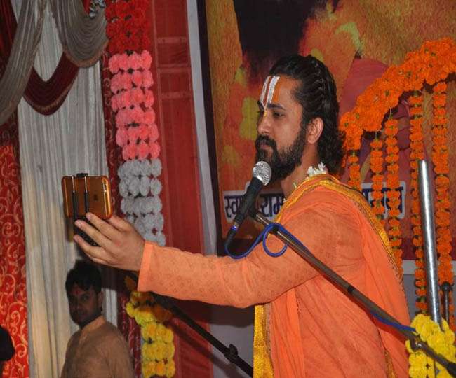 युवाओं को धर्म से जोडऩे को स्वामी राम शंकर बन गए डिजिटल बाबा