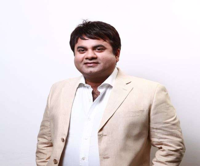 उमेश कुमार के खिलाफ जारी बी वारंट पर रोक की अवधि तीन सप्ताह और बढ़ी