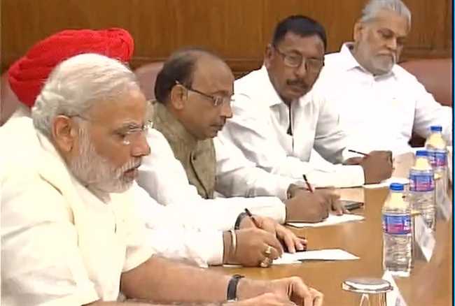 7 RCR में नए मंत्रियों के साथ पीएम मोदी ने की चाय पर मुलाकात