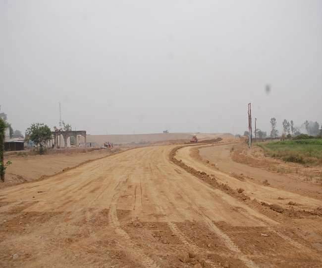 Delhi-Meerut Express Way : अक्टूबर तक पूरा हो जाएगा इंटरचेंज का एप्रोच ...