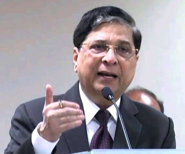 विपक्ष आज दे सकता है सीजेआइ दीपक मिश्रा पर महाभियोग का नोटिस