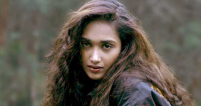 जिया के खूबसूरत चेहरे के पीछे छिपा था नेकदिल इंसान - beautiful jiah has ...