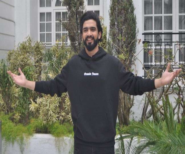 गलतियों सबक सीख, इस सिंगर ने छोड़ी 16 फिल्में...शेयर की पर्सनल बातें ...