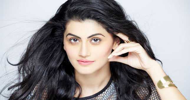 बाप रे! 12 घंटे पानी के अंदर रही ये एक्‍ट्रेस