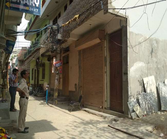अब दिल्ली के बुराड़ी में डर लगता है, 11 मौतों से खामोश है वह गली - ncr ...