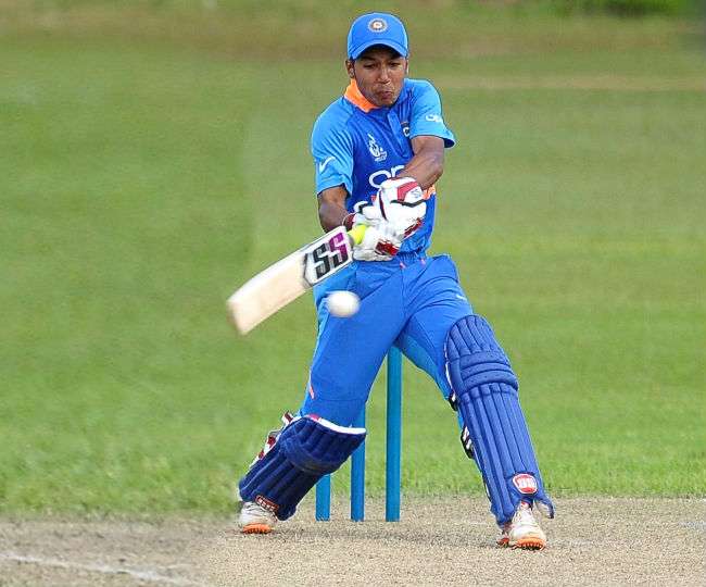 पाकिस्तान के खिलाफ दो-दो भारतीय बल्लेबाजों ने लगाया शतक, एक ने 121 और ...