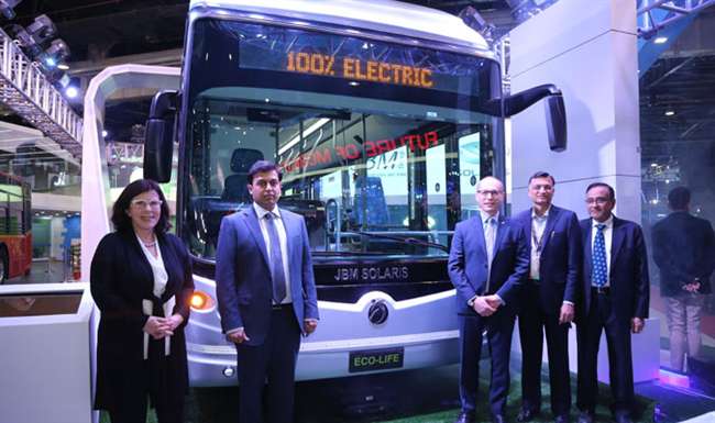 ऑटो एक्सपो 2018 में JBM ने लॉन्च की 100 इलेक्ट्रिक बस की सीरीज, जानें ...