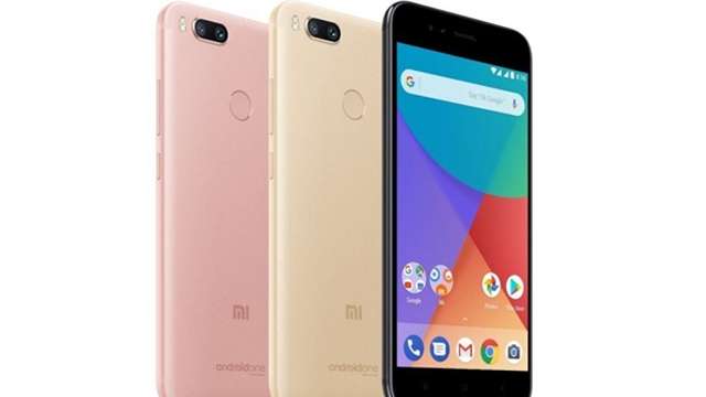 Xiaomi Mi A1, OnePlus 5T समेत इन स्मार्टफोन से निकलते हैं सबसे ज्यादा ... Xiaomi Mi A1, OnePlus 5T समेत इन स्मार्टफोन से निकलते हैं सबसे ज्यादा ...