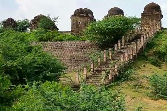 कोणार्क में पहला, पाकिस्तान में दूसरा और तीसरा सूर्य मंदिर है यहां ...