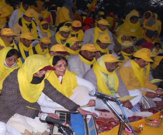 Celebration of Basant 2019: दयालबाग के वसंतोत्‍सव में दिखा 'सुपरमैन' का ...