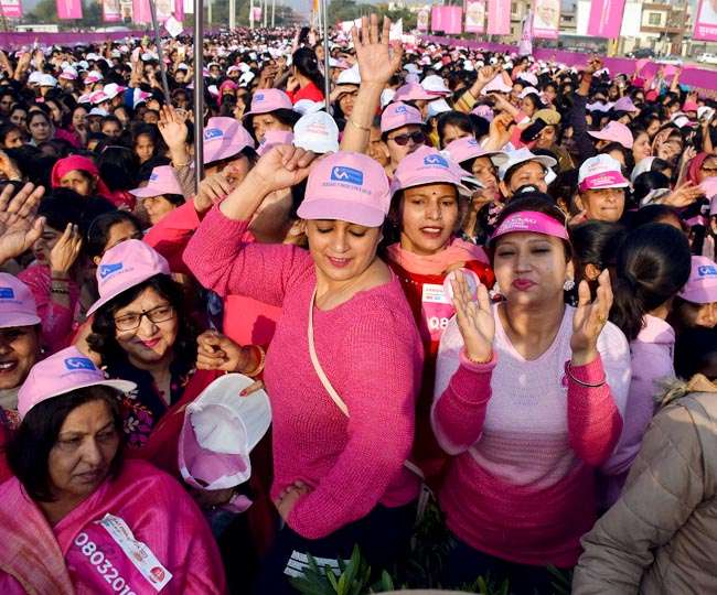 नारी शक्ति की एकजुटता बनी वर्ल्ड रिकॉर्ड, पानीपत पिंकाथॉन की लंदन तक ...