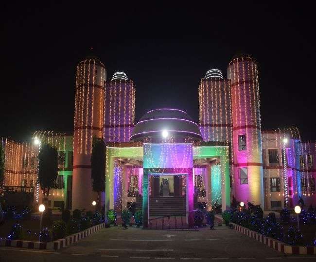 स्‍वागत के लिए गोरक्षनगरी सजकर तैयार, अब महामहिम का इंतजार ...
