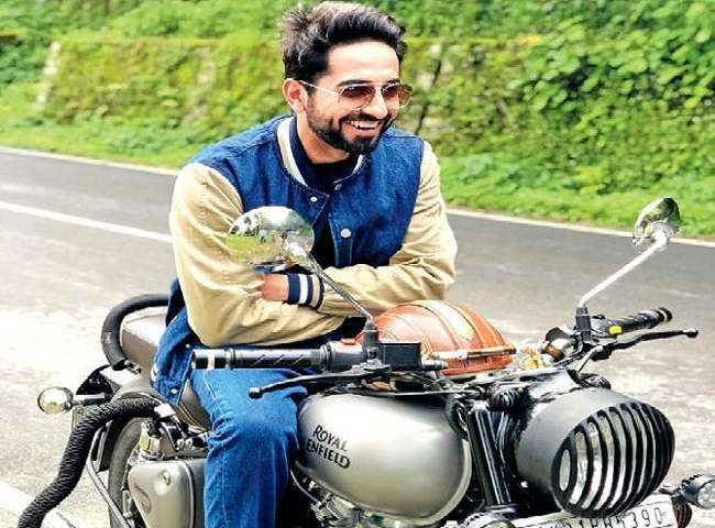 आयुष्मान खुराना ने पूरी की आर्टिकल 15 फ़िल्म की शूटिंग, पहली बार बने ... आयुष्मान खुराना ने पूरी की आर्टिकल 15 फ़िल्म की शूटिंग, पहली बार बने ...