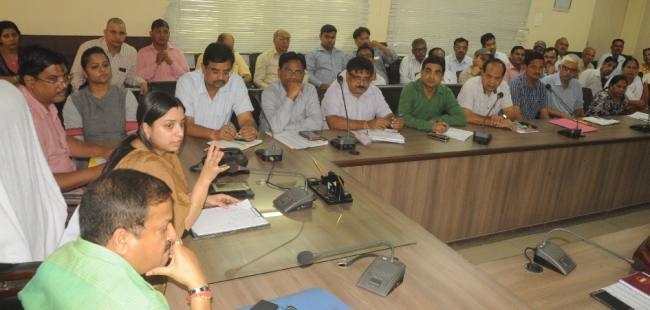 कृषि ऋण मोचन योजना :) 5135 किसानों को आज मिलेंगे प्रमाण पत्र - gffgfg jhhk