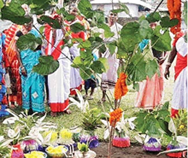 भाद्र माह को मनाए जाने वाले करमा पर्व, केकर करम, अपन करम- भैया के धरम....