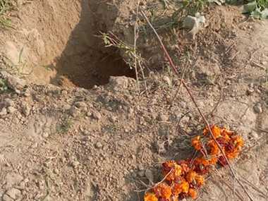 वाराणसी में नवजात की बलि,बच्चे का कटा सिर बरामद