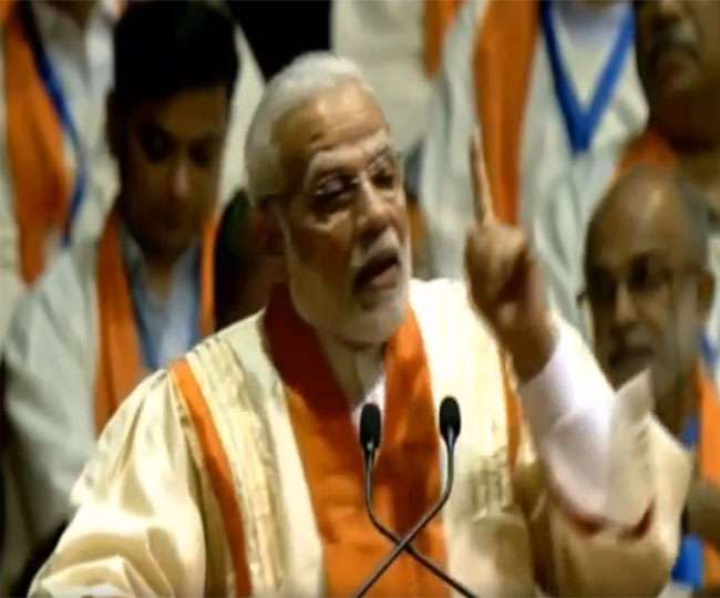 पीएम मोदी का IIT छात्रों को बड़ा तोहफा, 1000 करोड़ की आर्थिक मदद का एलान