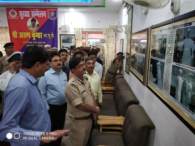 RPF DG ने कहा : सीमा पर ट्रेन की सुरक्षा व्यवस्था का अध्ययन कर इसे करें ...