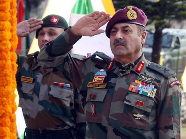 सेना की हुंकार, पाकिस्तान को उसी की जुबान में दिया जा रहा मुंहतोड़ जवाब ...