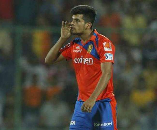 वॉर्नर को इस भारतीय खिलाड़ी ने चटा दी थी धूल, पर अंपायर ने ऐसे बचा लिया ...