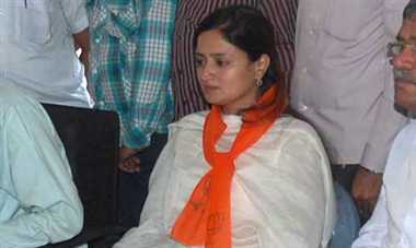 शीला दीक्षित को सुरक्षित गुजरात में रहने का न्योता