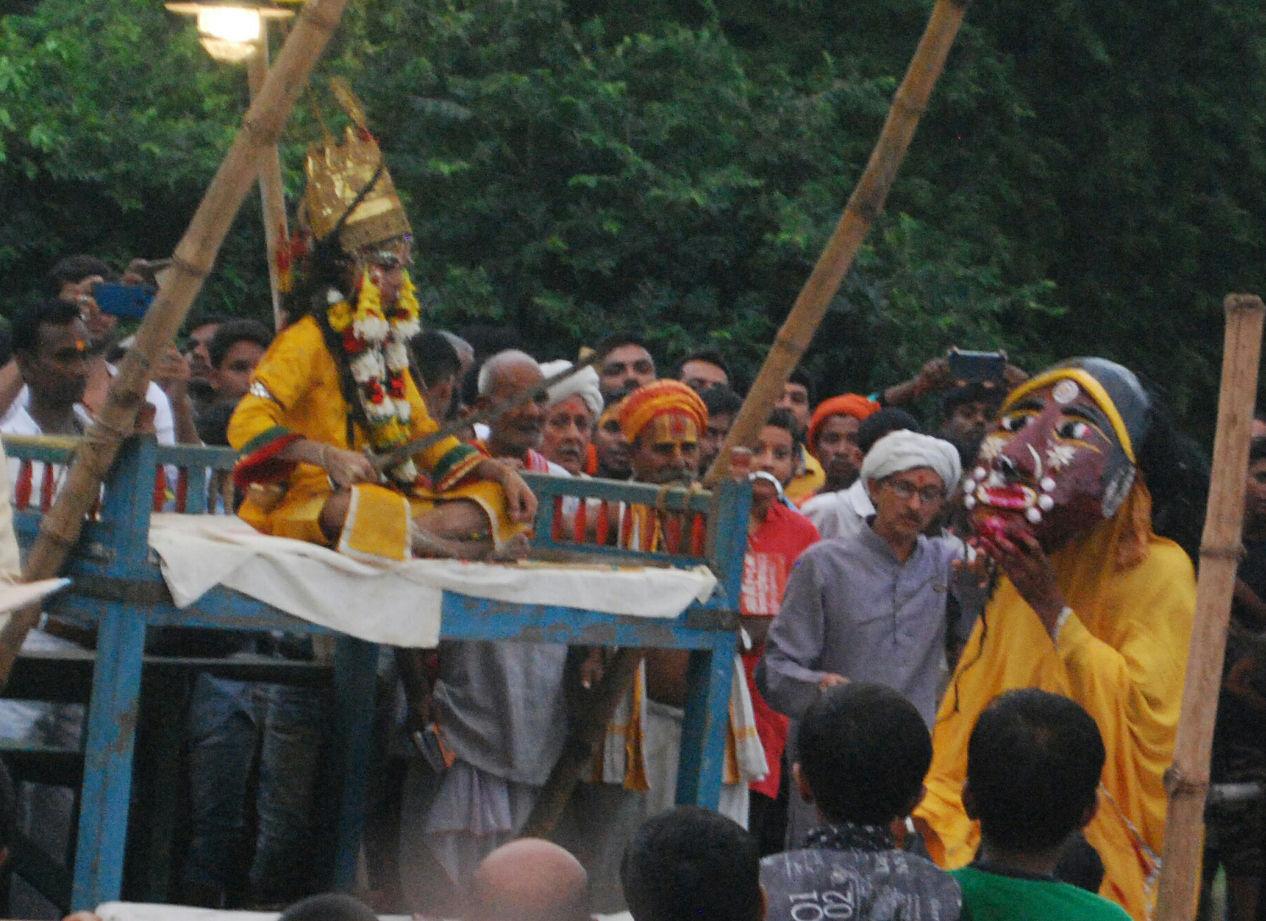 Top Varanasi News Of The Day, 30 september 2019 : बदमाशों ने गोलियों से ...