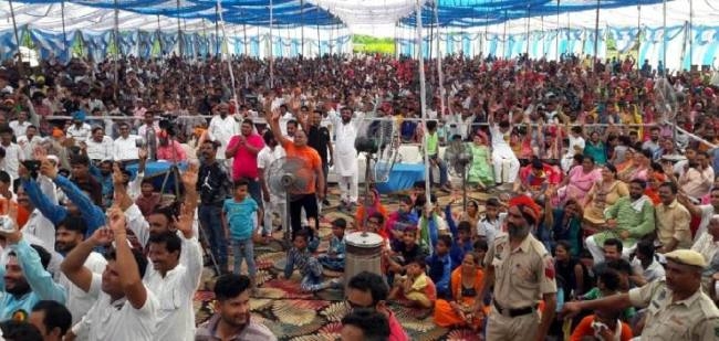 मेले में लख¨वदर वडाली ने बांधा समा