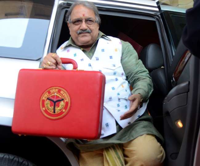 योगी सरकार के पूर्वांचल एक्सप्रेस-वे के जरिये दिल्ली का सफर