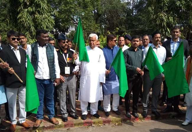 वाया धनबाद गुजरी दिल्ली-म्यांमार मोटरकार रैली, जानिए उद्देश्य ...