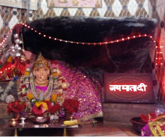 कई रोगों से छुटकारा देता है इस मंदिर का जल जानिए क्‍या है मान्‍यता ...