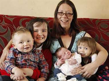 टीवी शो देखकर 10 वर्षीय बच्‍ची ने कराई मां की डिलीवरी