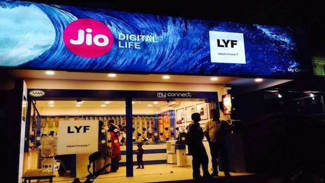 FTTH ब्रॉडबैंड सर्विस की Jio कर रहा है तैयारी, 100Mbps की स्पीड से ...
