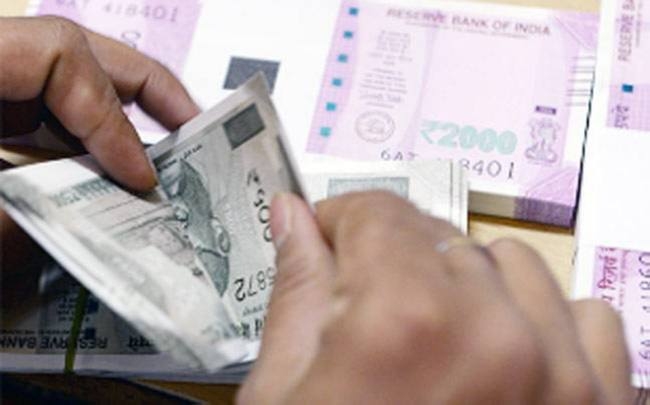 लापरवाह विभाग ने गलत बैंक खाते में भेज दिए छात्रवृत्ति के डेढ़ करोड़