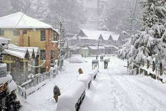 भूटान में मौसम की पहली बर्फबारी शुरू, आप भी जा सकते हैं इस प्रदूषणमुक्त ...