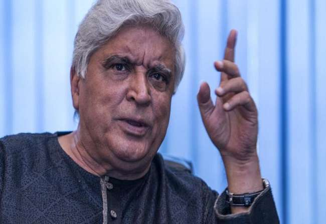 बेंगलुरु तनाव: जावेद अख्तर ने तनवीर हाश्मी को गिरफ़्तारी करने की मांग की