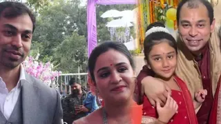 प्रतीक यादव के सोशल मीडिया पर पोस्ट से Aparna Yadav के साथ वैवाहिक ...