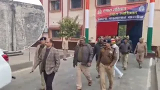 Ayodhya : अयोध्या जिला जेल से दो कैदी फरार, अलर्ट पर पुलिस और एसटीएफ ...