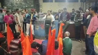 दिल्ली की आजादपुर मंडी में पांच घंटे हड़ताल पर रहे पल्लेदार, कामकाज ...