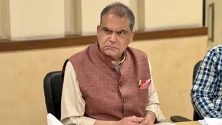कौन हैं संजीव अरोड़ा? ED की कस्टडी में रियल एस्टेट के बेताज बादशाह ...