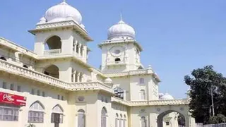 गले के कैंसर के जल्दी पहचान के लिए तैयार किया एआई मॉडल, लवि के कंप्यूटर ...
