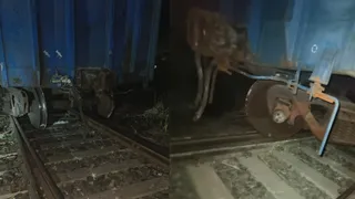 सारण में मालगाड़ी बेपटरी, दो बोगियों के 8 चक्के उतरे ट्रैक से; रेलवे ...
