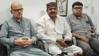 कांग्रेस सांसद तारिक अनवर ने मोदी सरकार से कहा- गाय को राष्ट्रीय पशु ...