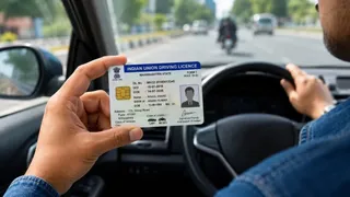 लखनऊ में ड्राइविंग लाइसेंस नवीनीकरण के बदले नियम, 3.25 मिनट में पार ...