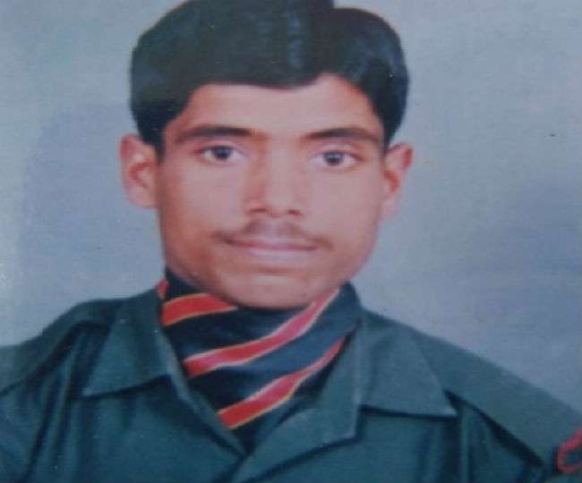 Kargil Vijay Diwas: यह कैसा सम्मान; न गेट बना, न हुआ हेल्थ सेंटर का ...