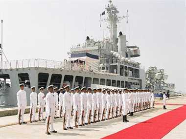 ओमान के साथ भारतीय नौसेना का अभ्यास शुरू