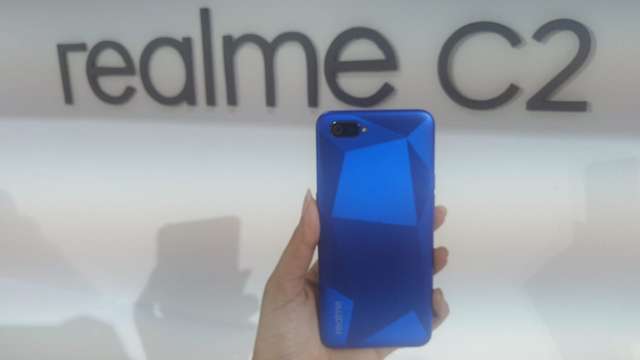 Rs 5999 में लॉन्च हुए Realme C2 की देखें पिक्चर्स, पढ़ें कीमत से लेकर ...